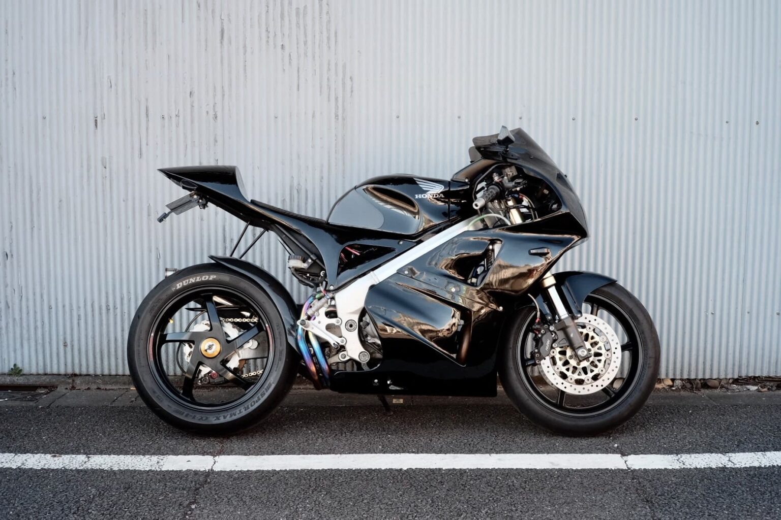 HONDA RVF NC35 改 - CARCHVST