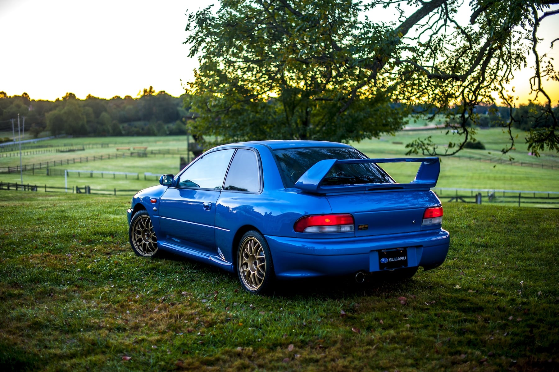Subaru Impreza 22B-STi (1998): The Ultimate Road-Going Rally Car | CARCHVST