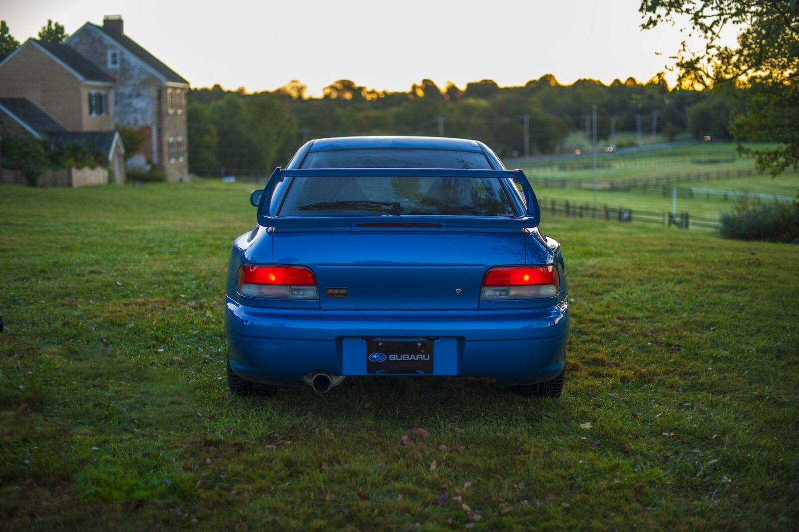 Subaru Impreza 22B-STi (1998): The Ultimate Road-Going Rally Car | CARCHVST