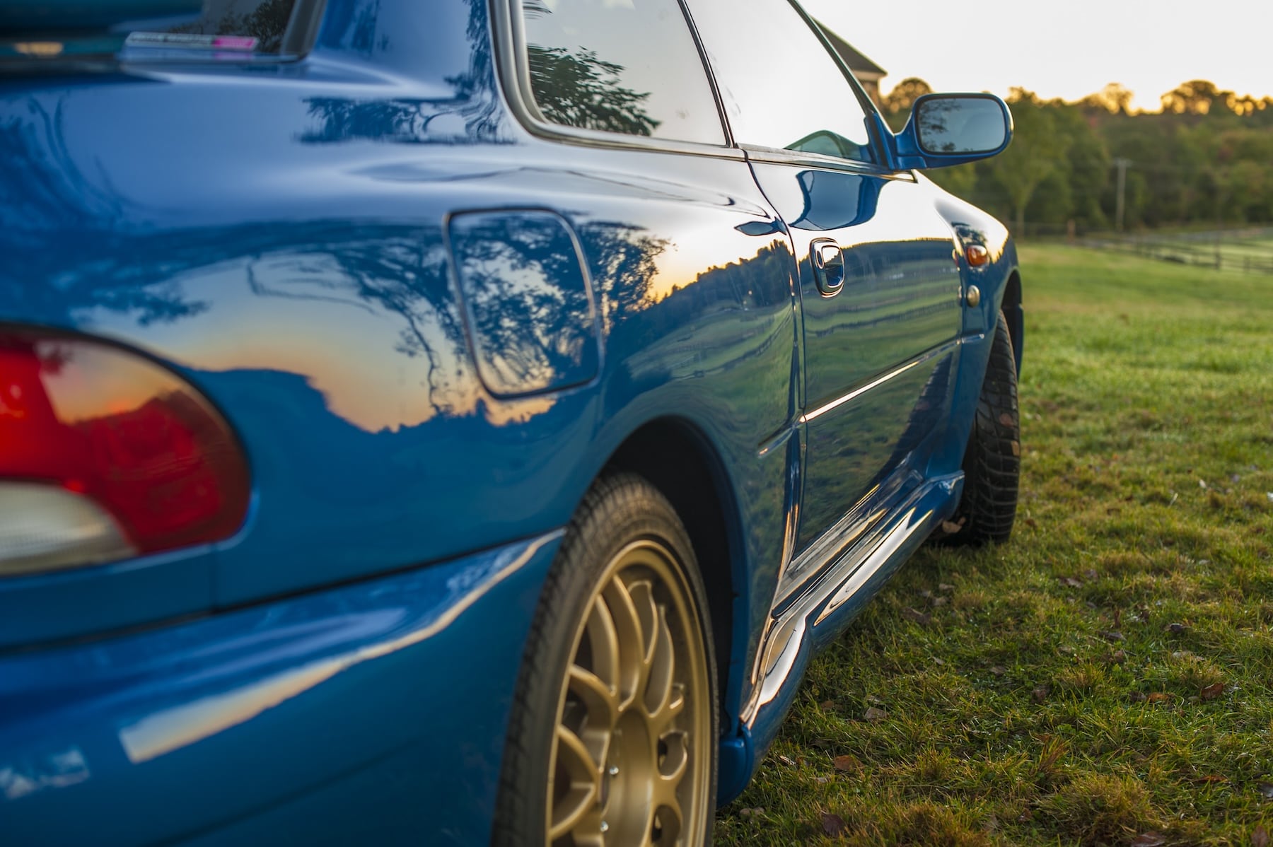 Subaru Impreza 22B-STi (1998): The Ultimate Road-Going Rally Car | CARCHVST